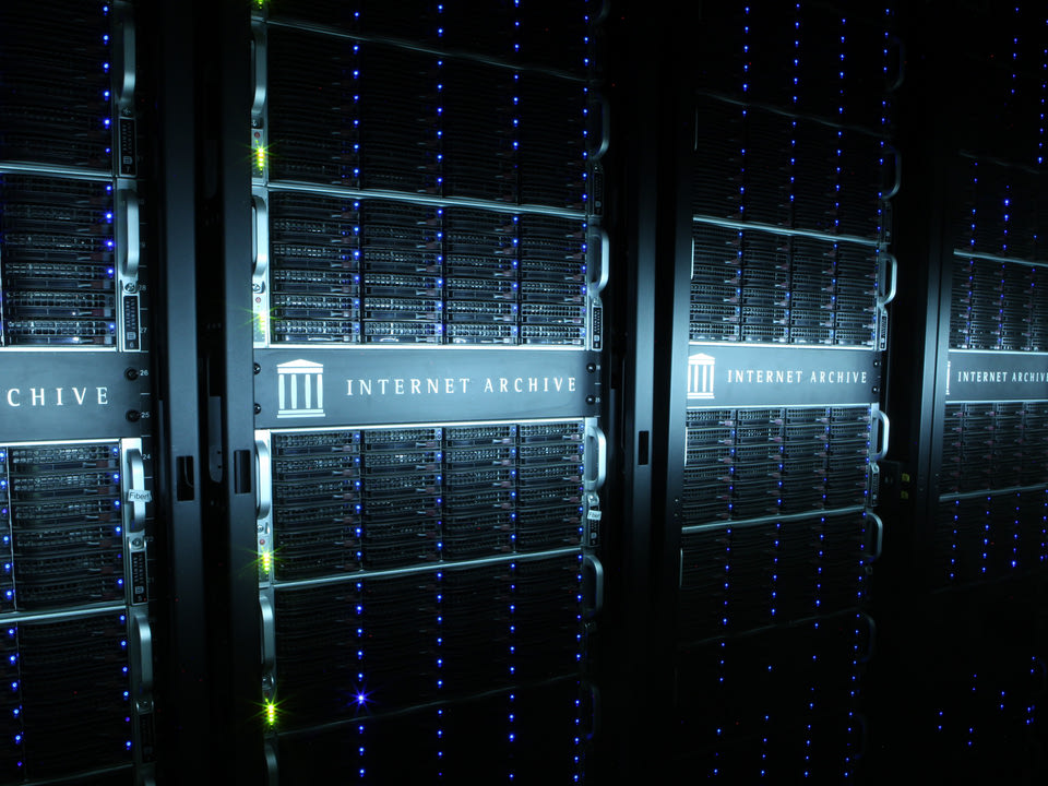 How to archive a page or an entire website in the Internet Archive ...